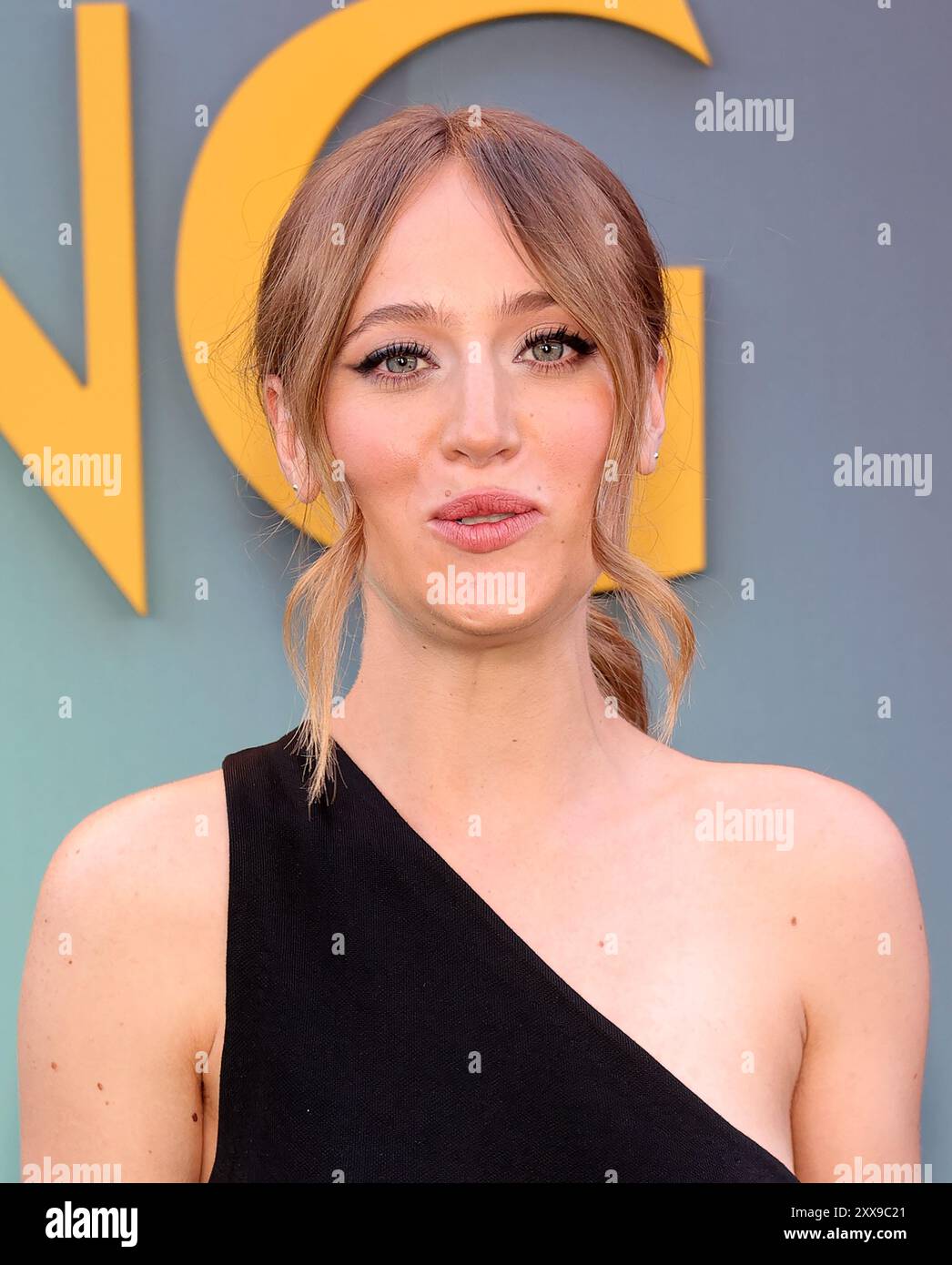 Los Angeles, Ca. 22nd Aug, 2024. Siena Werber at Hulu's Only Murders In ...
