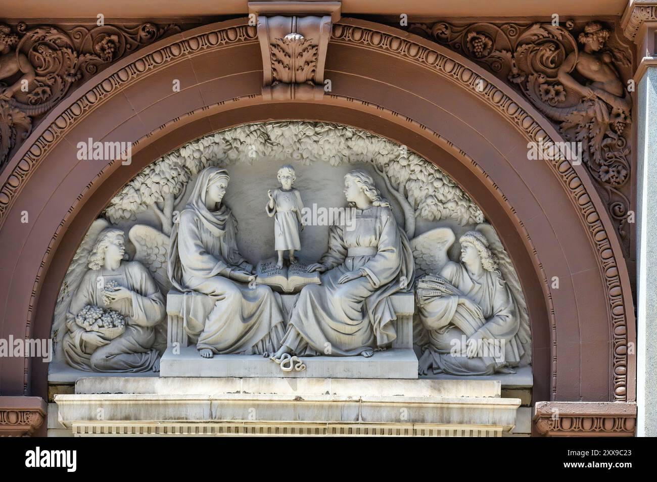 Detroit, USA - June 13, 2024:Decoration sculpture in stone, entrance of ...