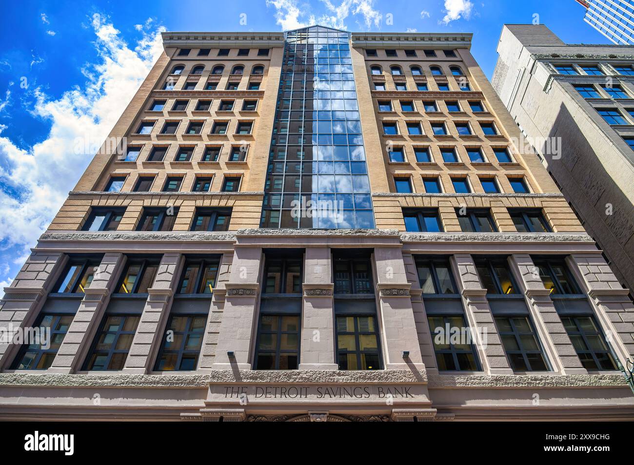 Detroit building angle hi-res stock photography and images - Alamy