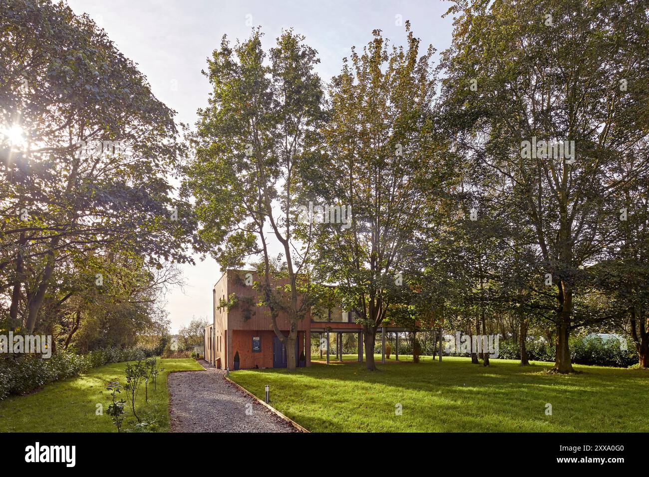View from the entrance drive towards the house. Serenity - Scawby Brook ...