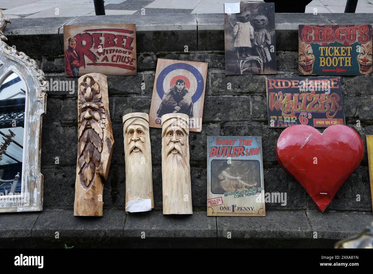 Arts and crafts display Stock Photo - Alamy