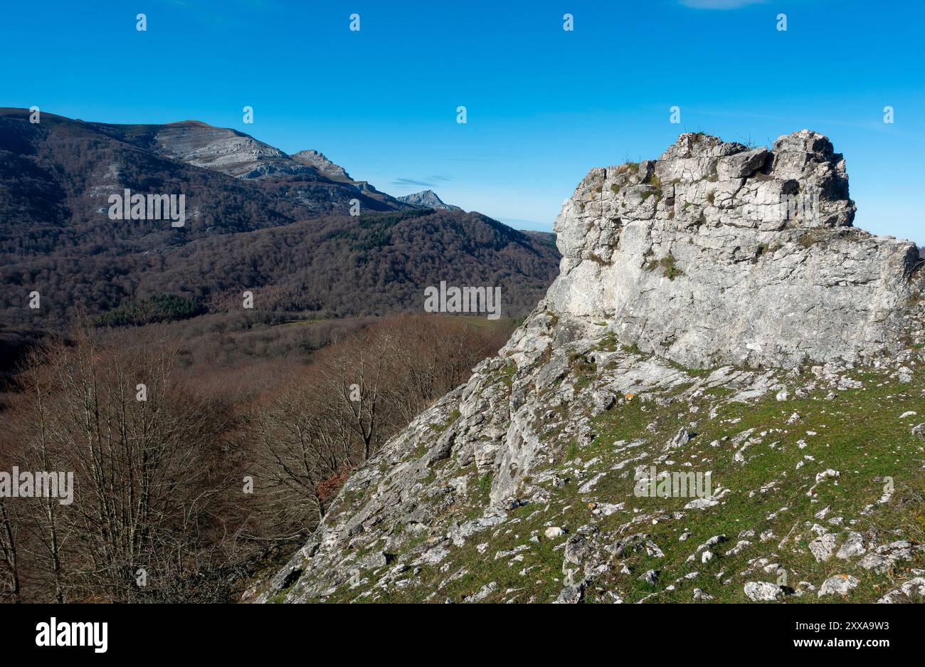 Oketa mountain hi-res stock photography and images - Alamy