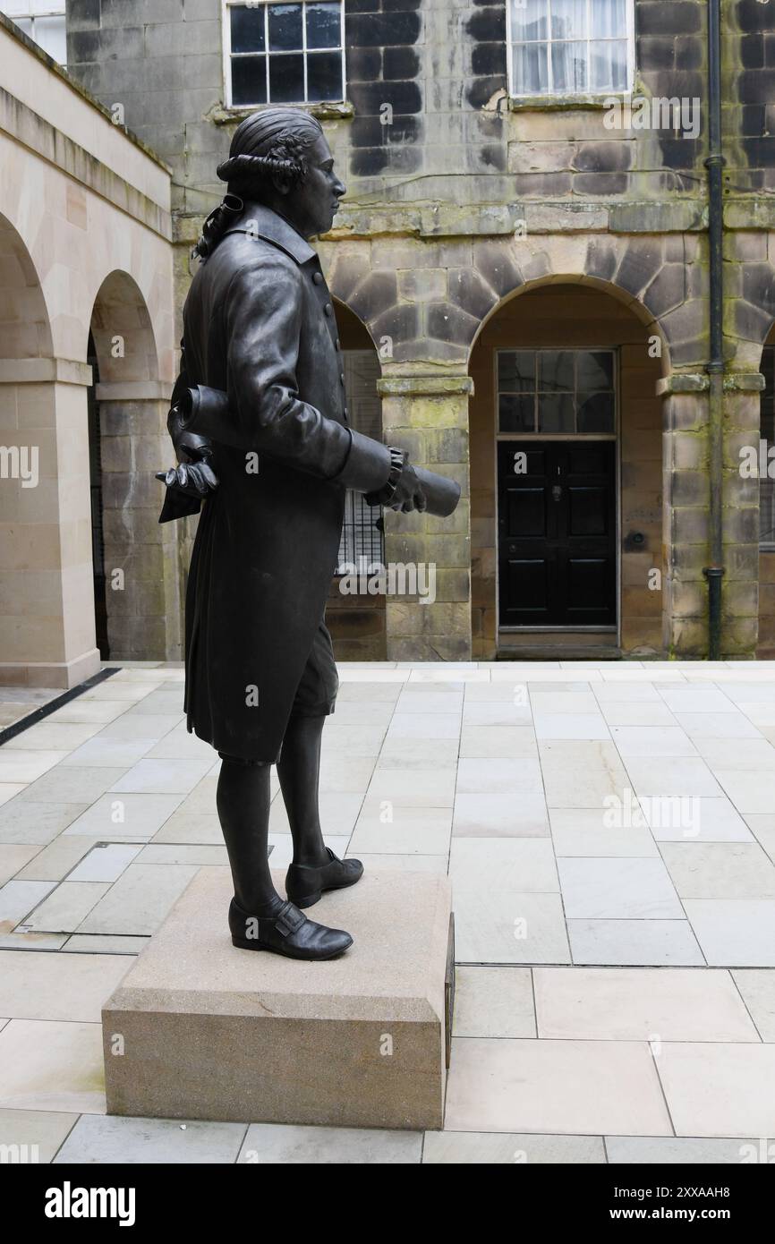 Lord william cavendish statue hi-res stock photography and images - Alamy