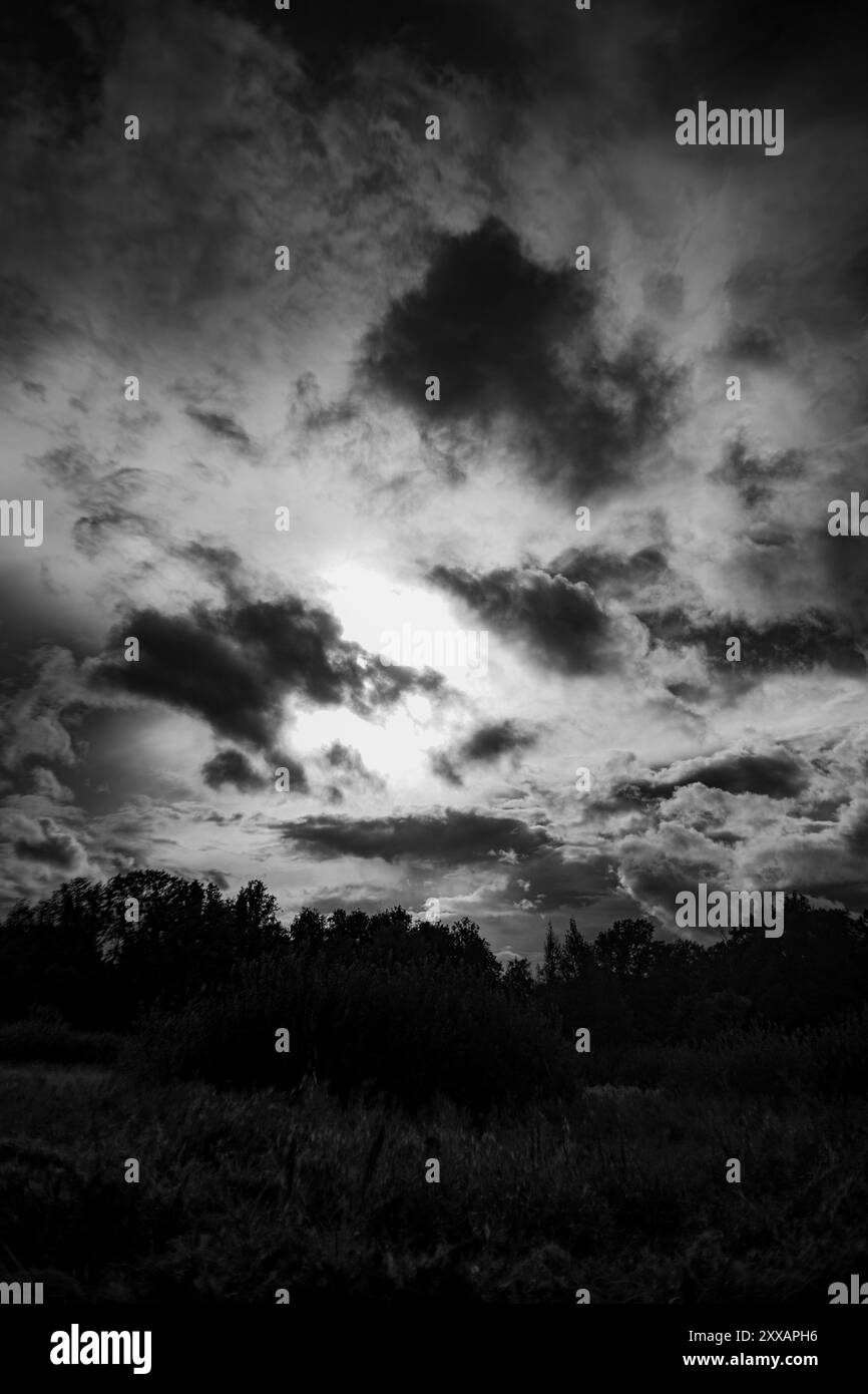 Tranquil image night sky Black and White Stock Photos & Images - Alamy