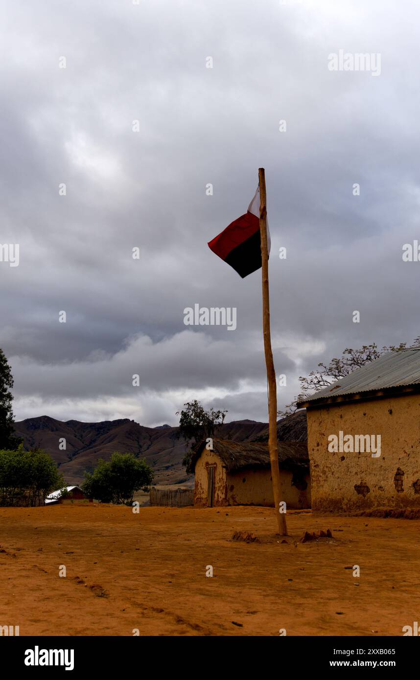 Madagascar country flag hi-res stock photography and images - Alamy