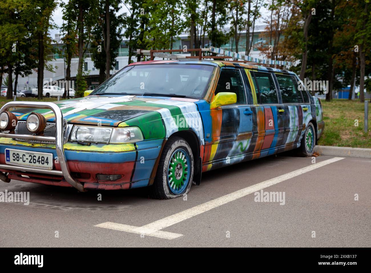 Old car Opel Omega 6-door limousine. Flat tires, retro model. Ukraine ...