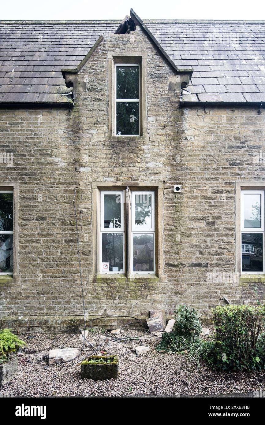 Roof damage caused by storm lillian yorkshire hi-res stock photography ...