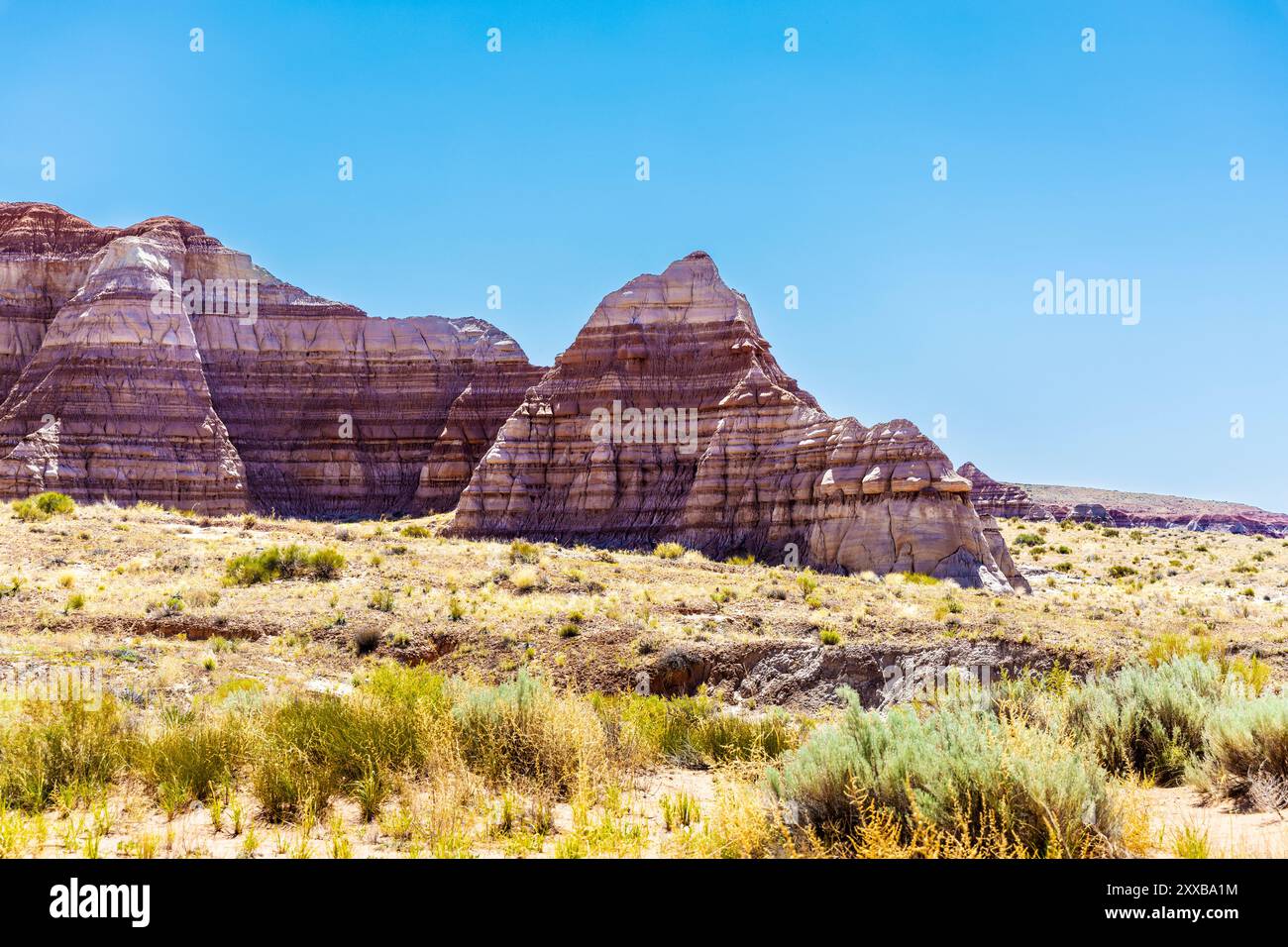 Landscape around the start of the Toadstool Hoodoos Trailhead at Grand ...