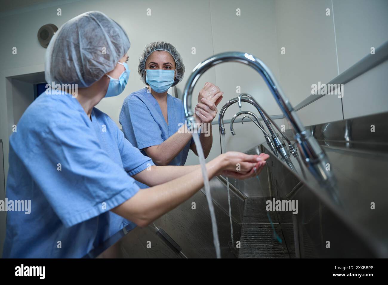Nurse washing patient in hospital hi-res stock photography and images ...