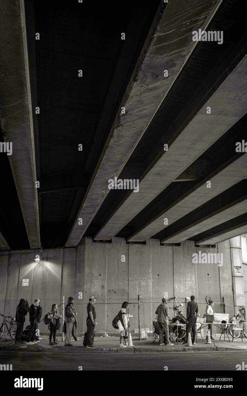 Social housing; homeless people hi-res stock photography and images - Alamy