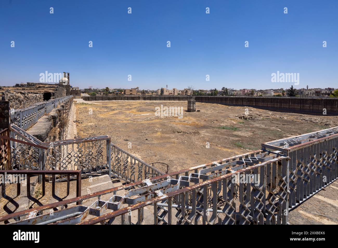 Large cistern hi-res stock photography and images - Alamy