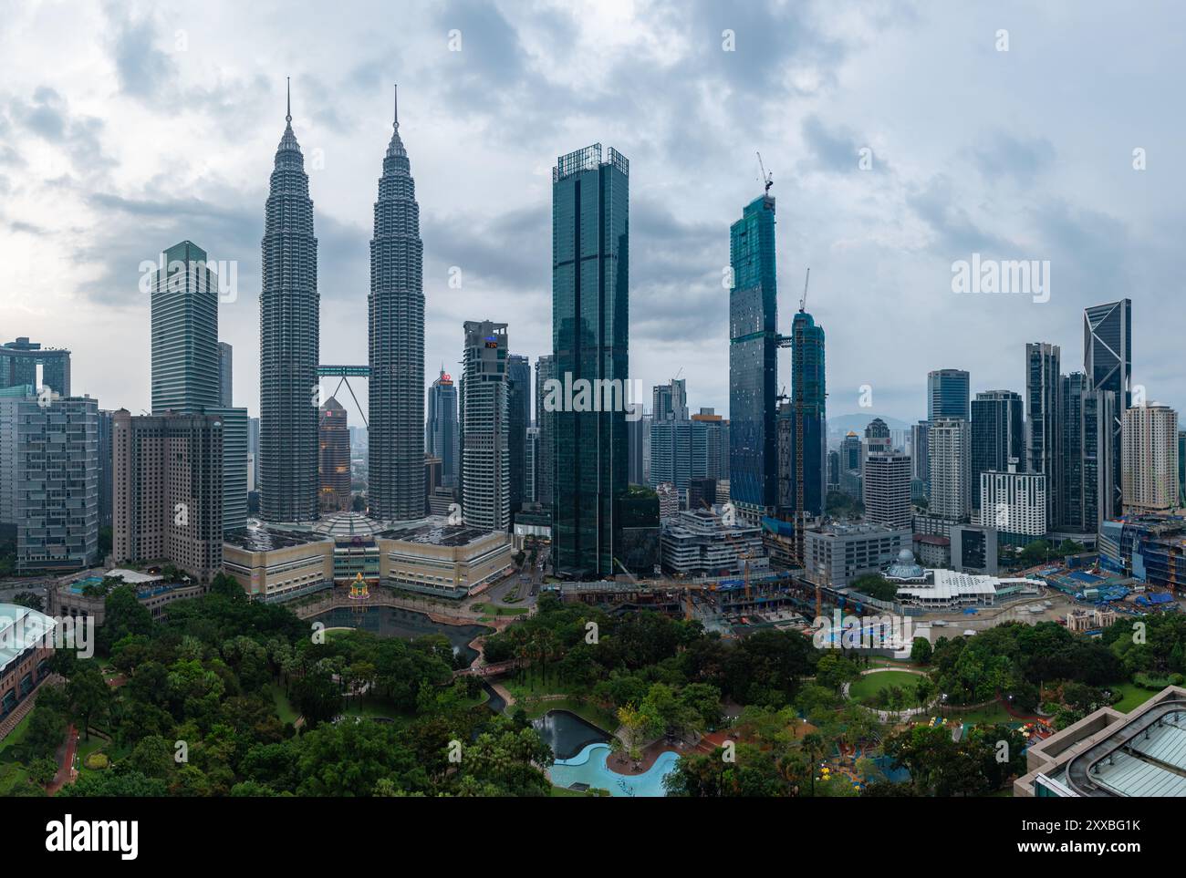 A picture of the Petronas Twin Towers, the KLCC Park and Downtown Kuala ...