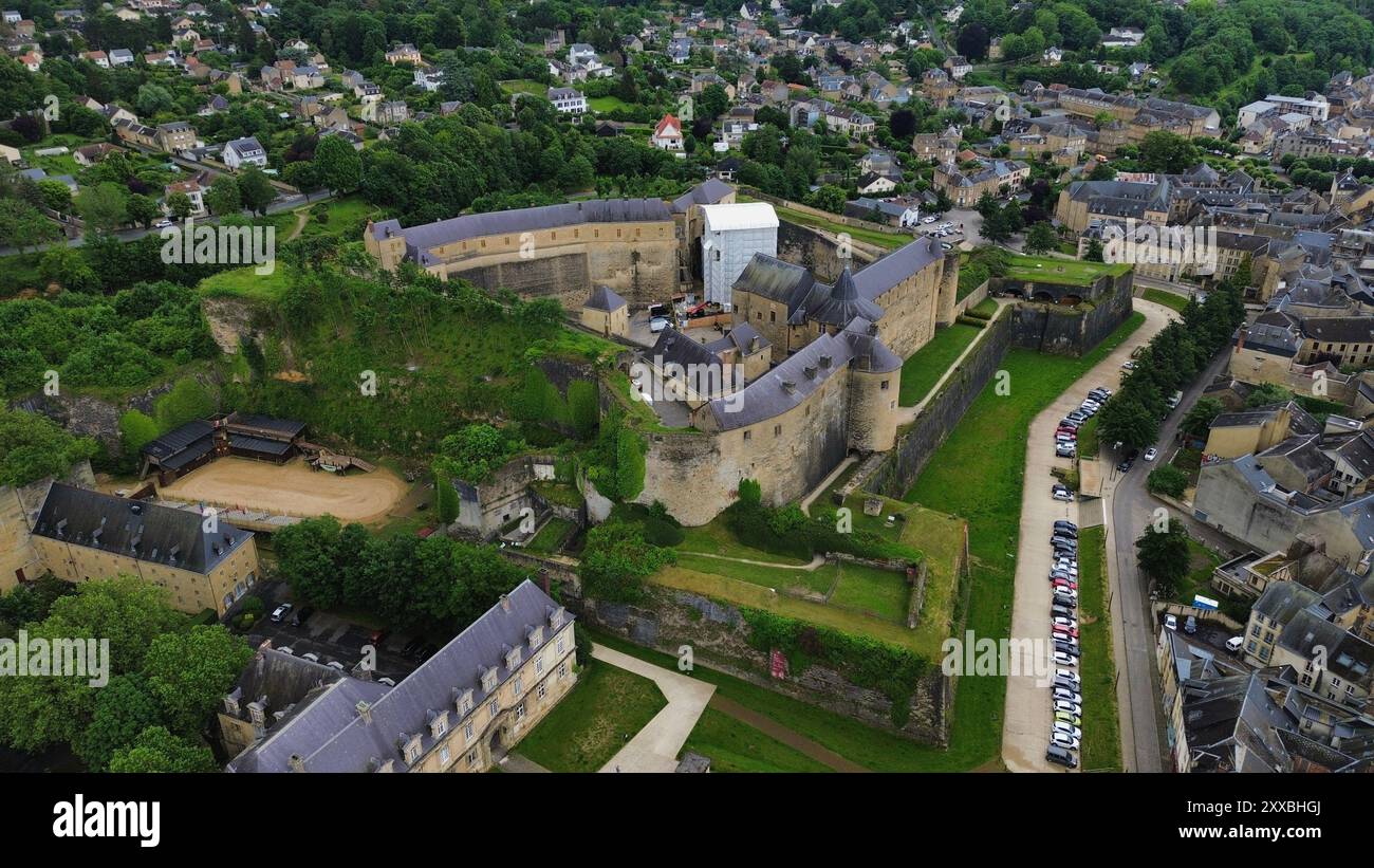 Château de sedan hi-res stock photography and images - Alamy