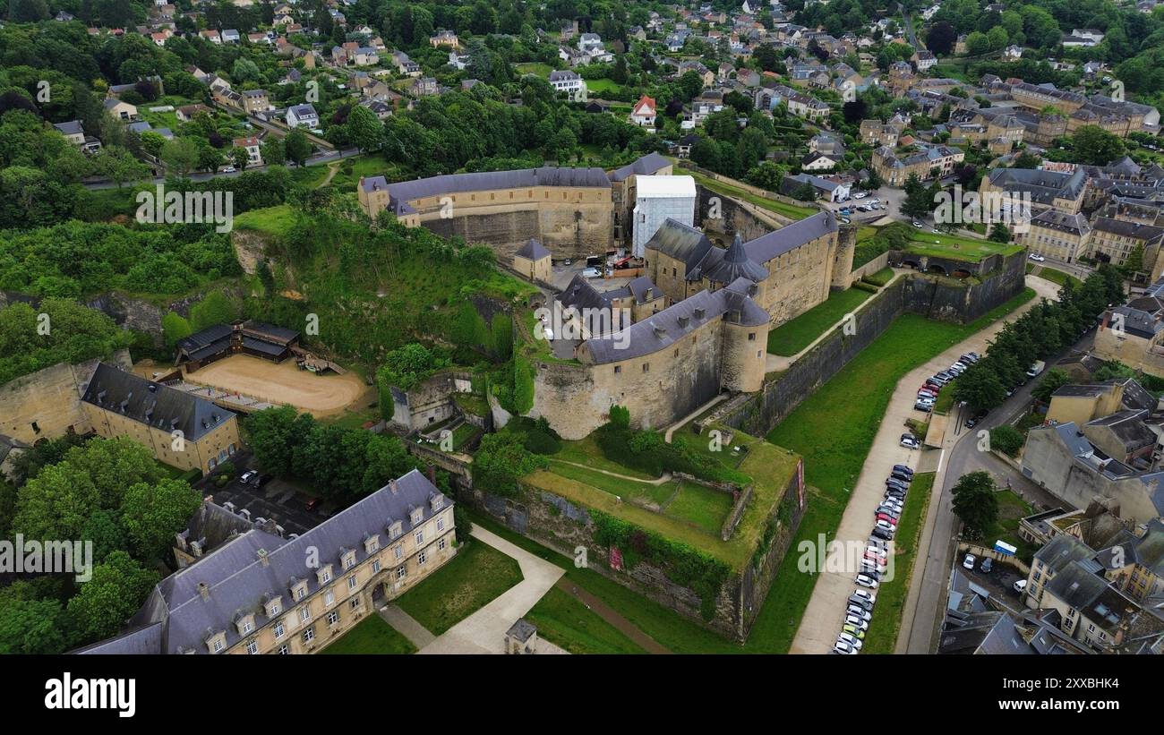 Château de sedan hi-res stock photography and images - Alamy