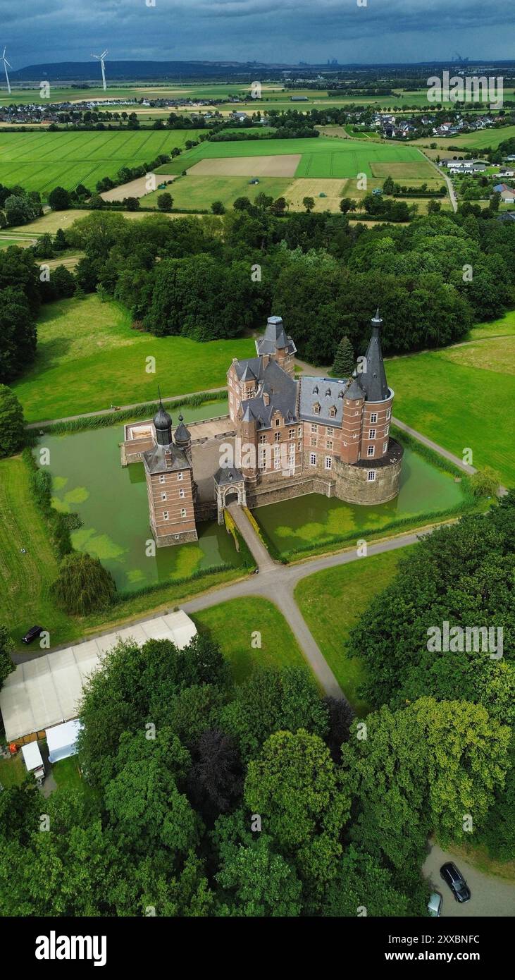 Merode castle hi-res stock photography and images - Alamy