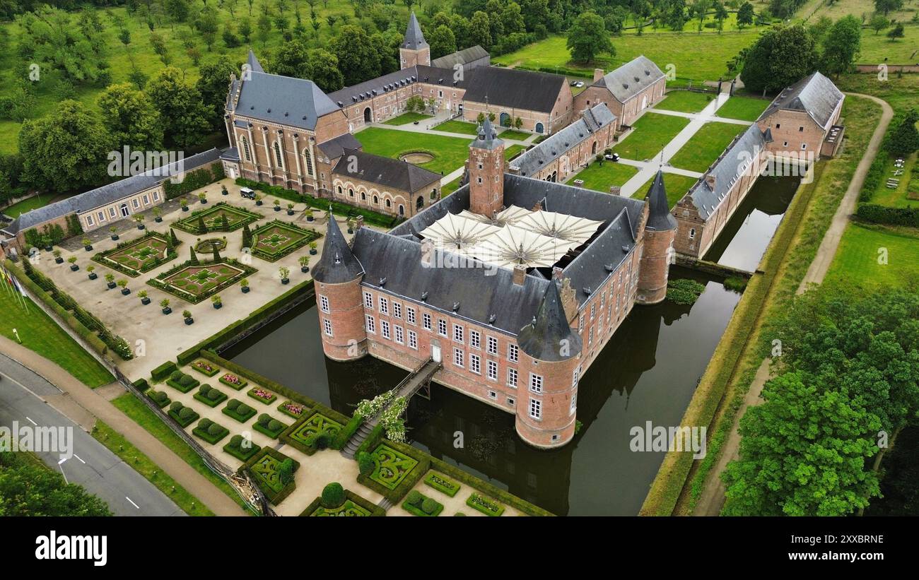 Drone photo alden biesen castle hi-res stock photography and images - Alamy