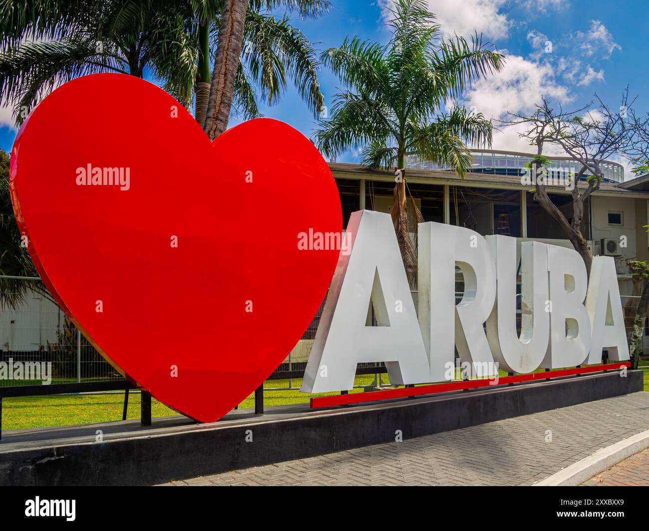 Sign welcoming tourists to Aruba Stock Photo - Alamy