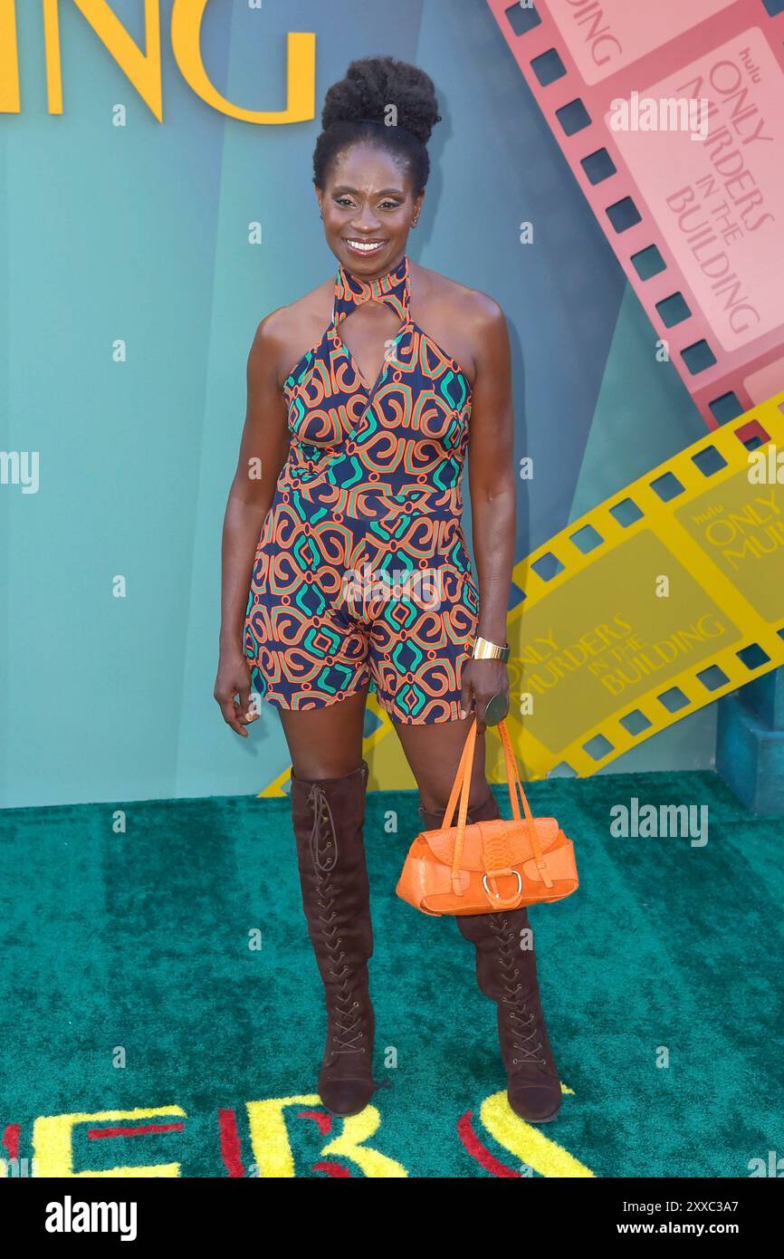 Adina Porter bei der Premiere der 4. Staffel der Hulu Serie 'Only ...