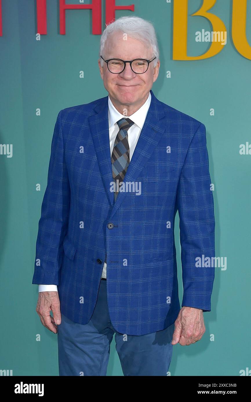 Steve Martin bei der Premiere der 4. Staffel der Hulu Serie 'Only ...