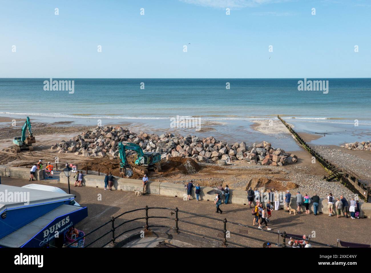 Cromer rock armour hi-res stock photography and images - Alamy
