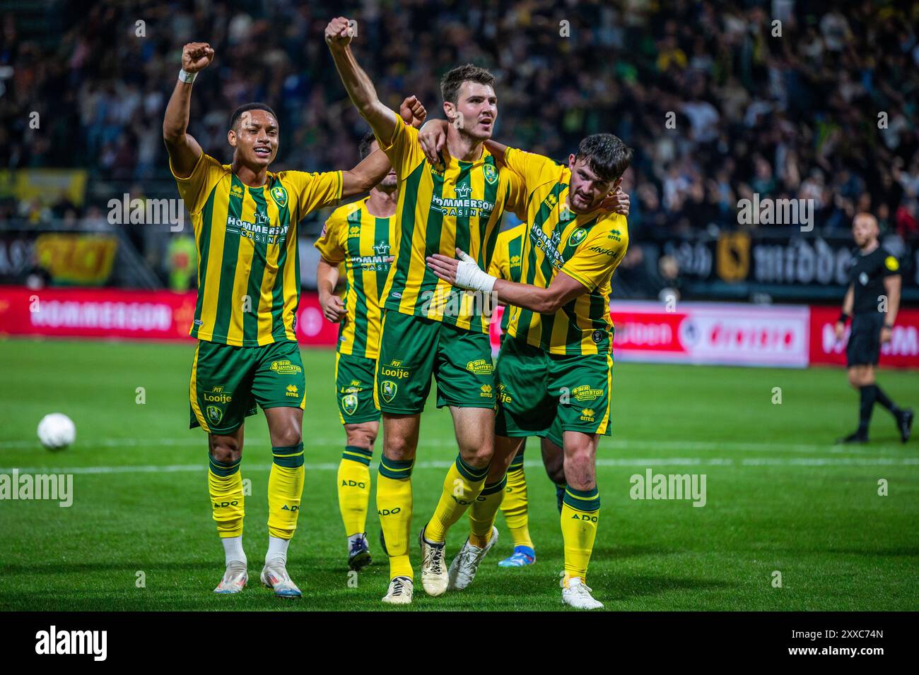 DEN HAAG, 23-08-2024, Bingoal Stadium. Dutch Football, Keuken Kampioen ...