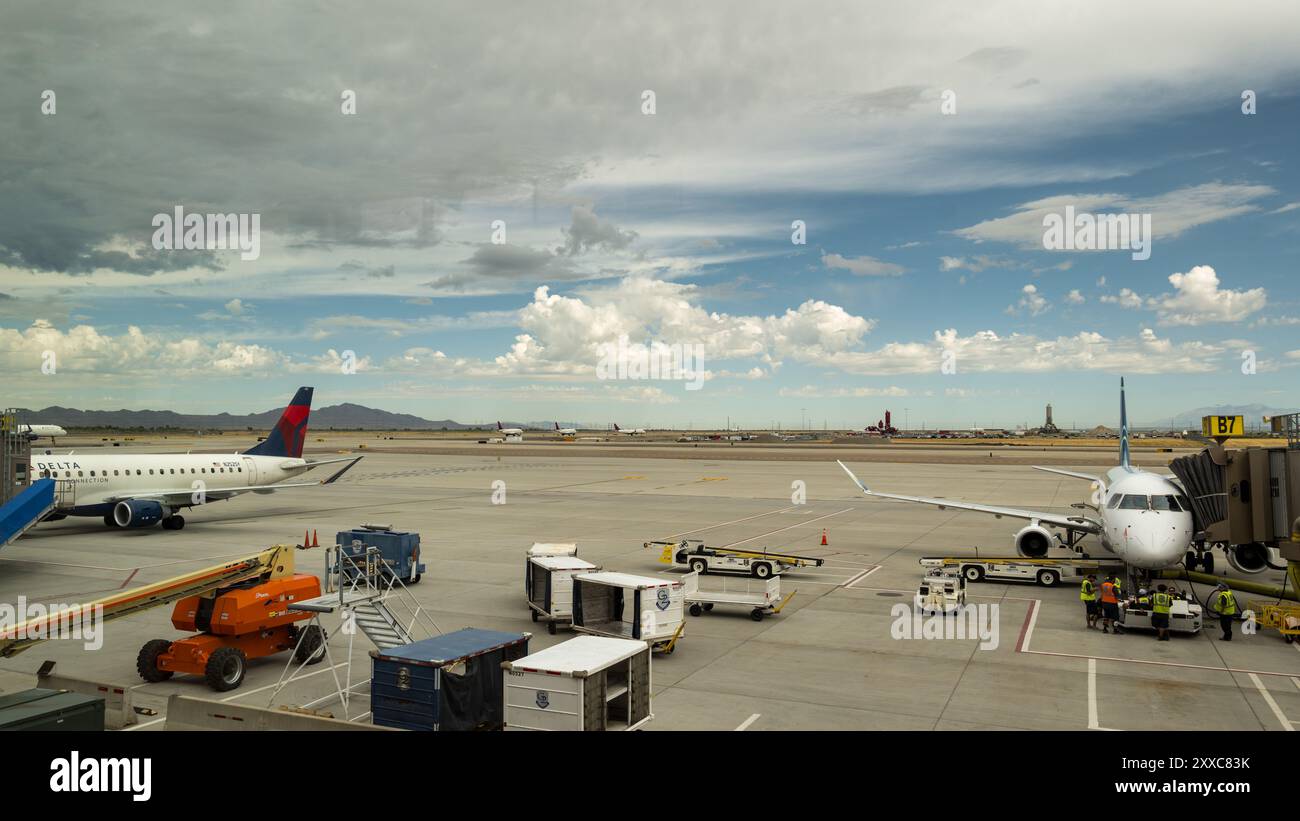 Salt Lake City, UT - 8-15-2024: Planes by the Gates of Salt Lake City ...