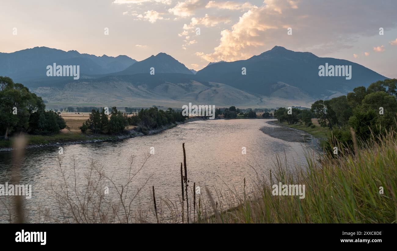 Yellowstone River in the Valley Stock Photo - Alamy