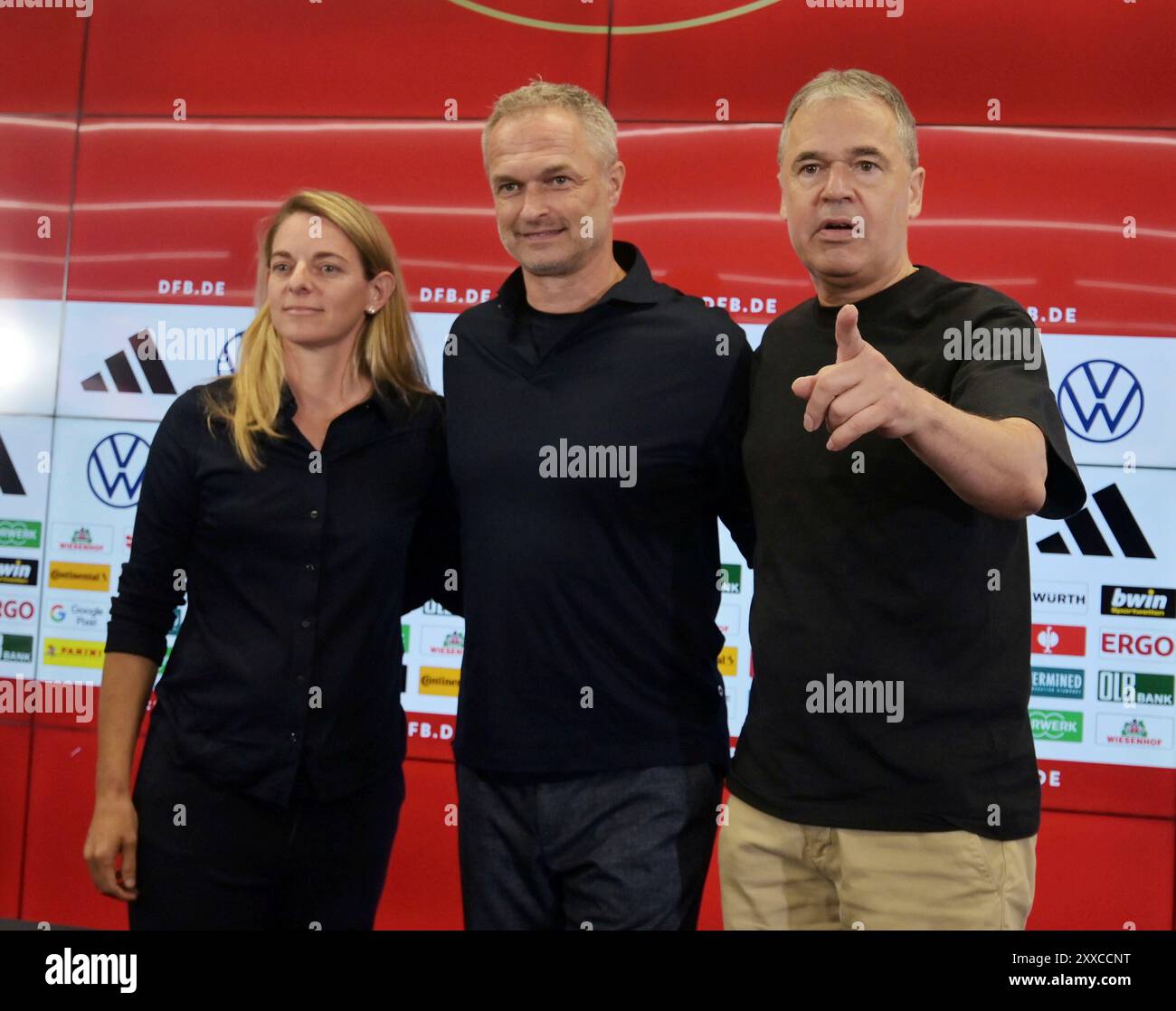 Frankfurt, Deutschland. 23rd Aug, 2024. Nia Künzer (li) und. Andreas ...