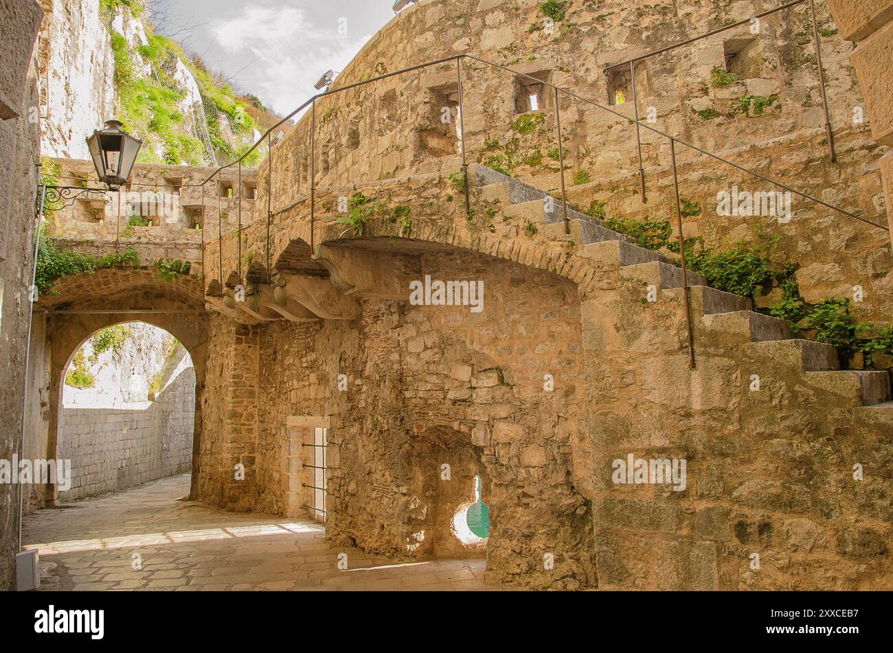 Gurdic gate entrance hi-res stock photography and images - Alamy