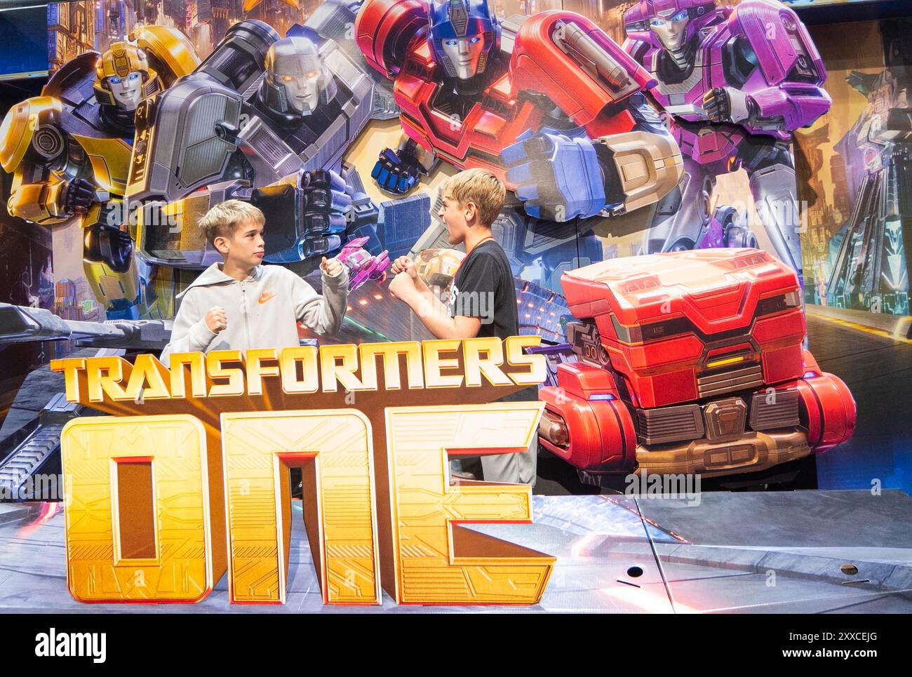 Transformers one 2024 hi-res stock photography and images - Alamy