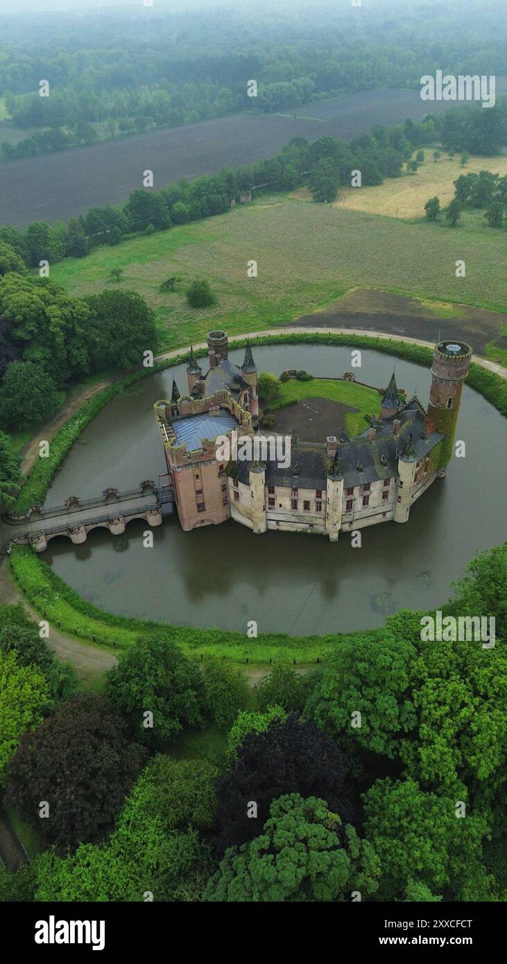 Kasteel van wijnendale hi-res stock photography and images - Alamy