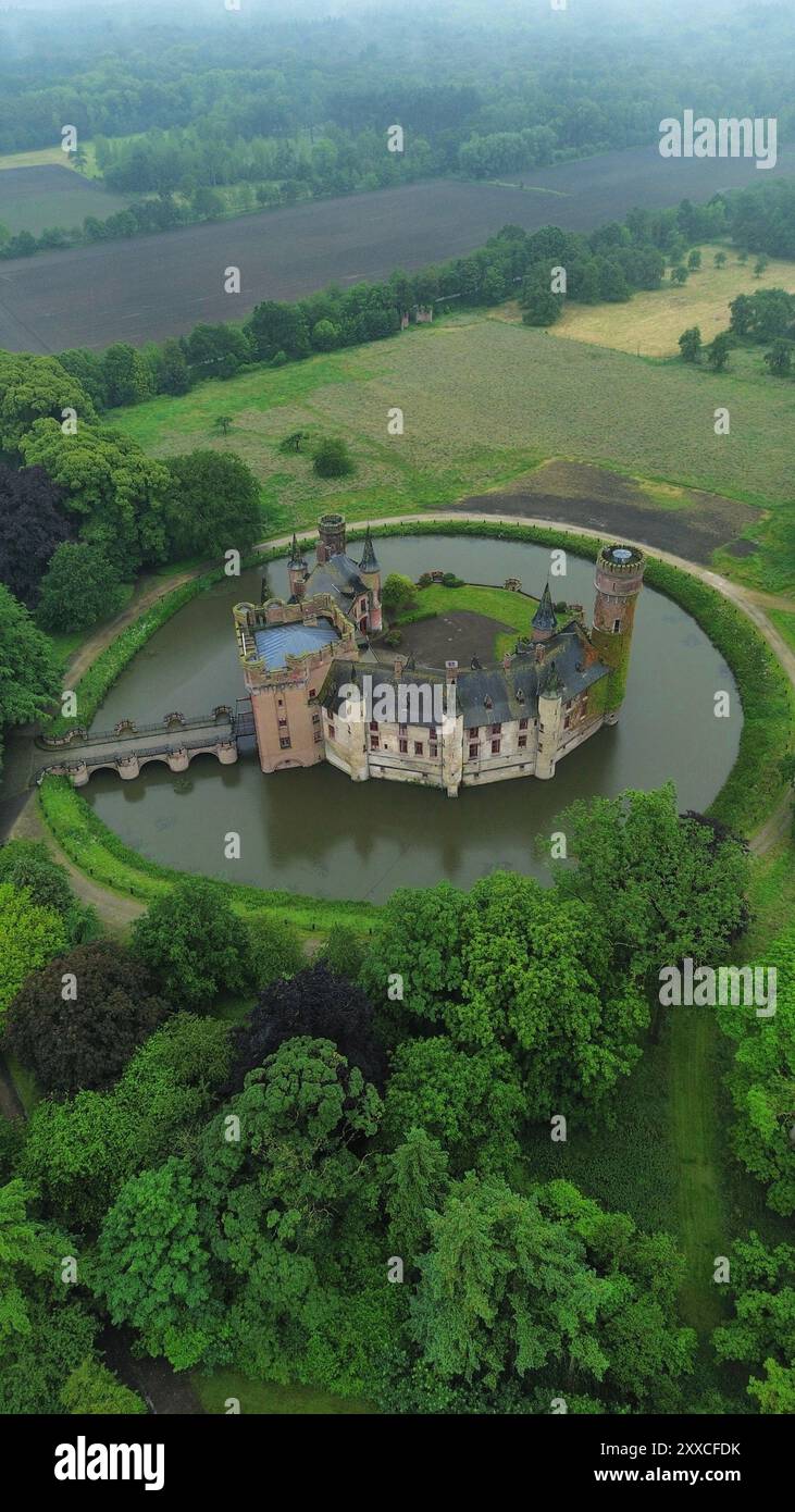 Kasteel van wijnendale hi-res stock photography and images - Alamy