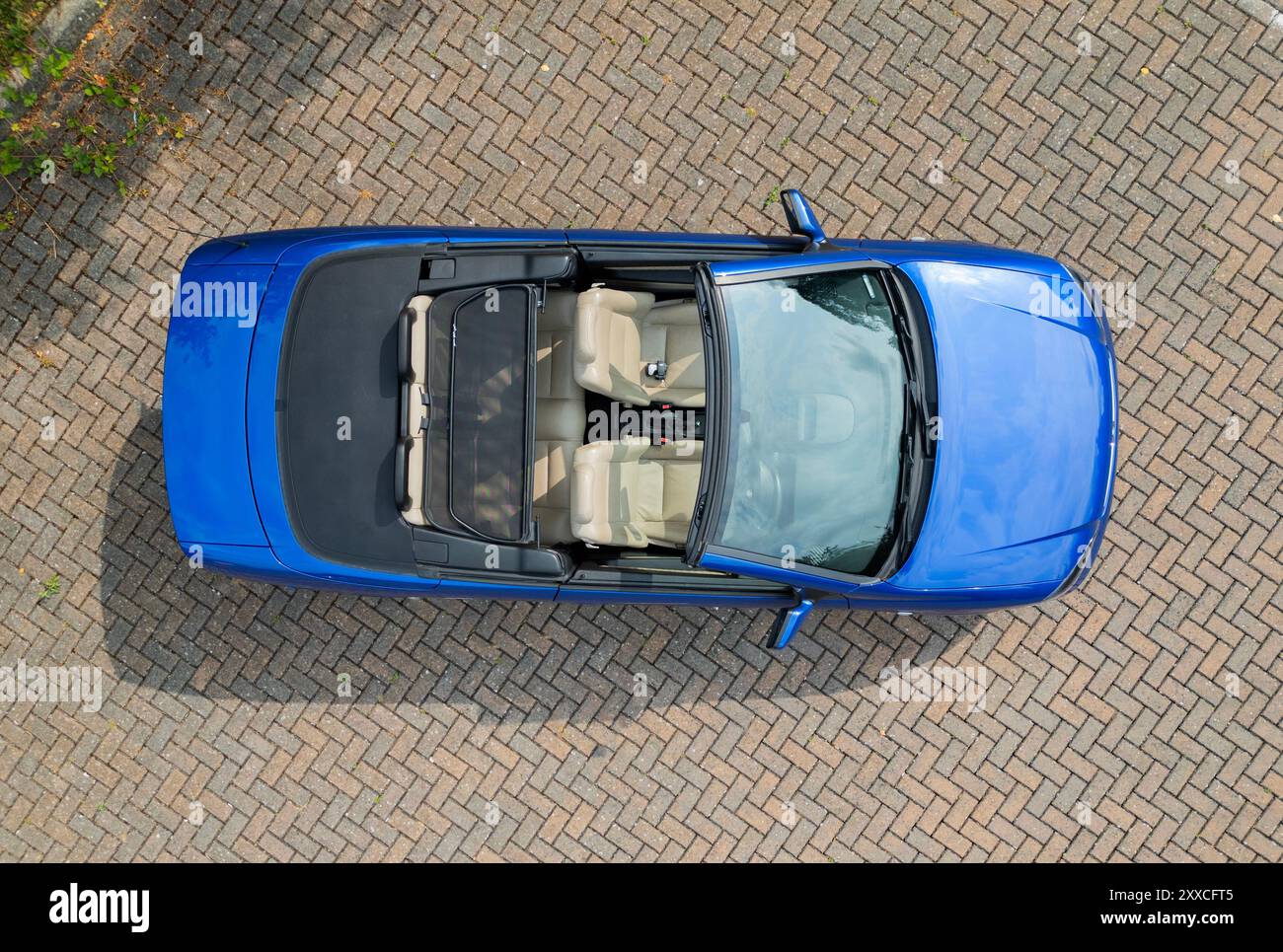 An opel convertible hi-res stock photography and images - Alamy
