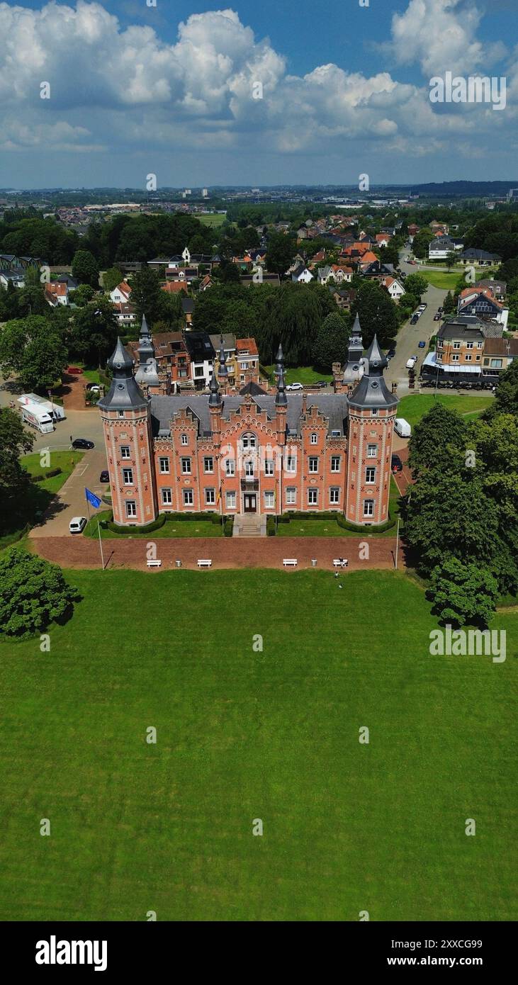 Kasteel de viron hi-res stock photography and images - Alamy