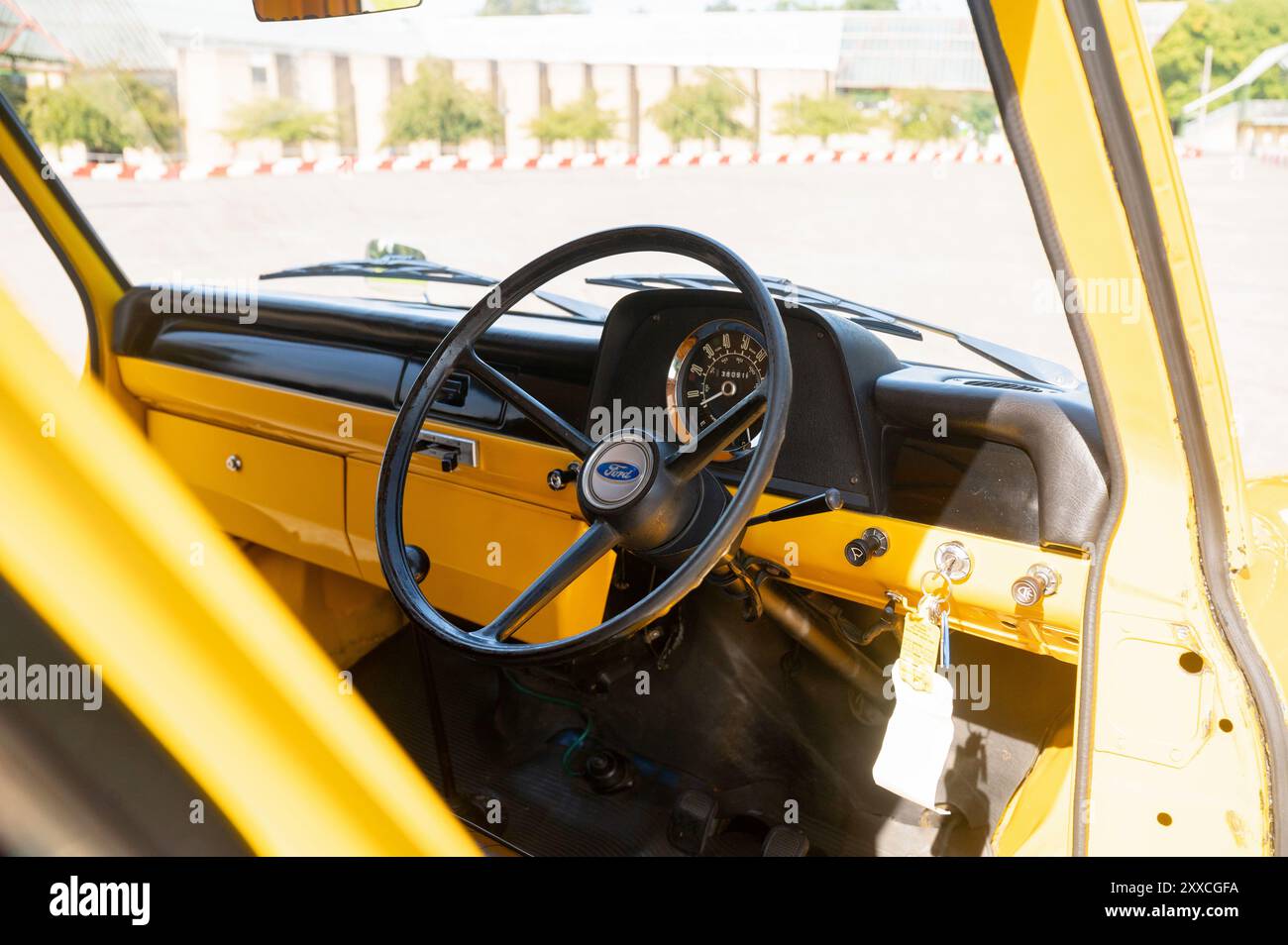 1965 Mk1 Ford Transit van, classic commercial vehicle Stock Photo - Alamy