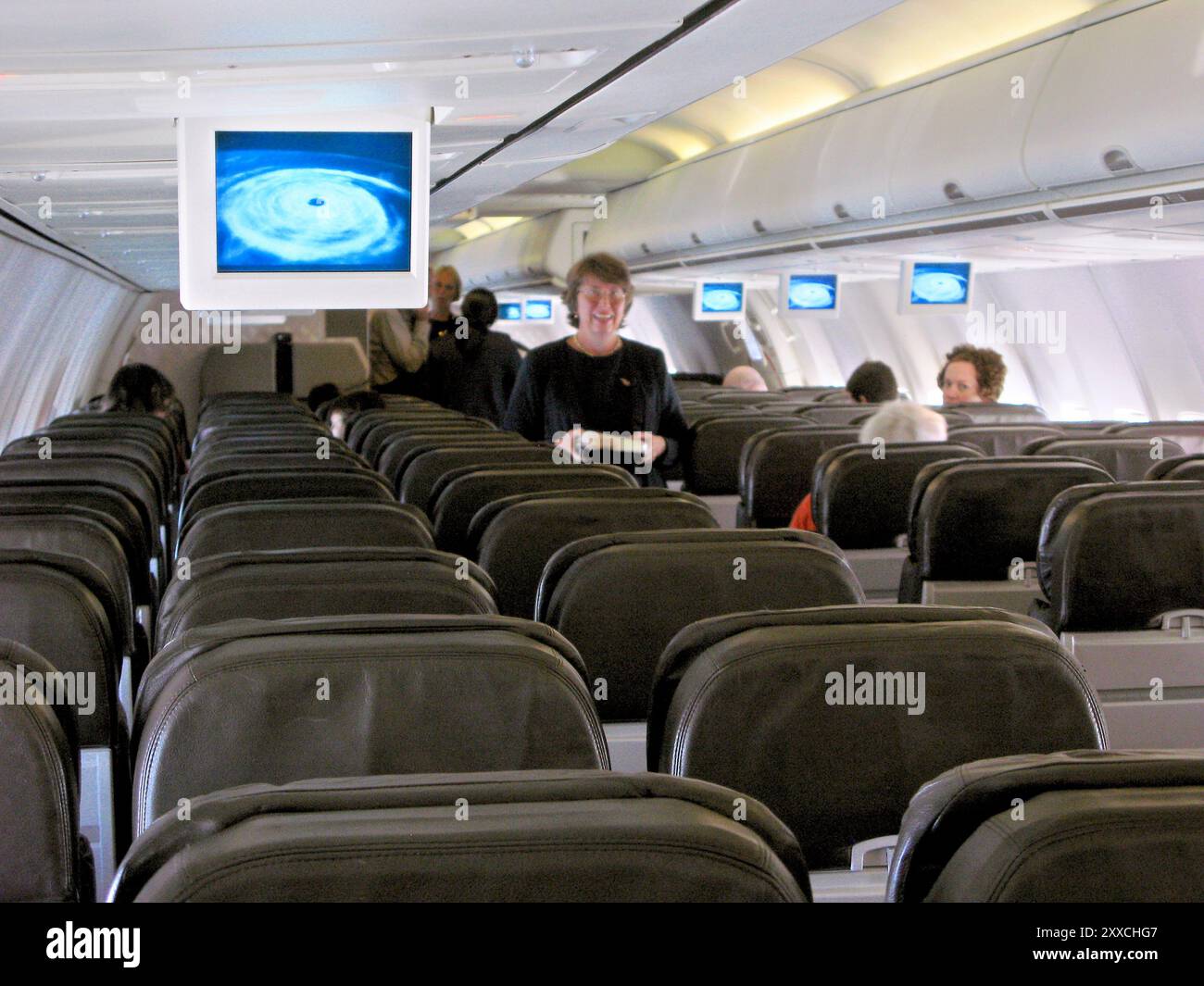 Flying Air Greenland Boieng 757 from Baltimore to Greenland. The in ...