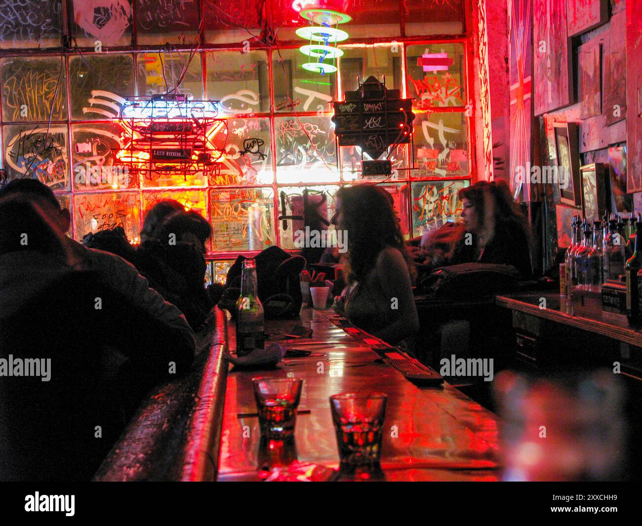 1st street and 1st ave new york hi-res stock photography and images - Alamy