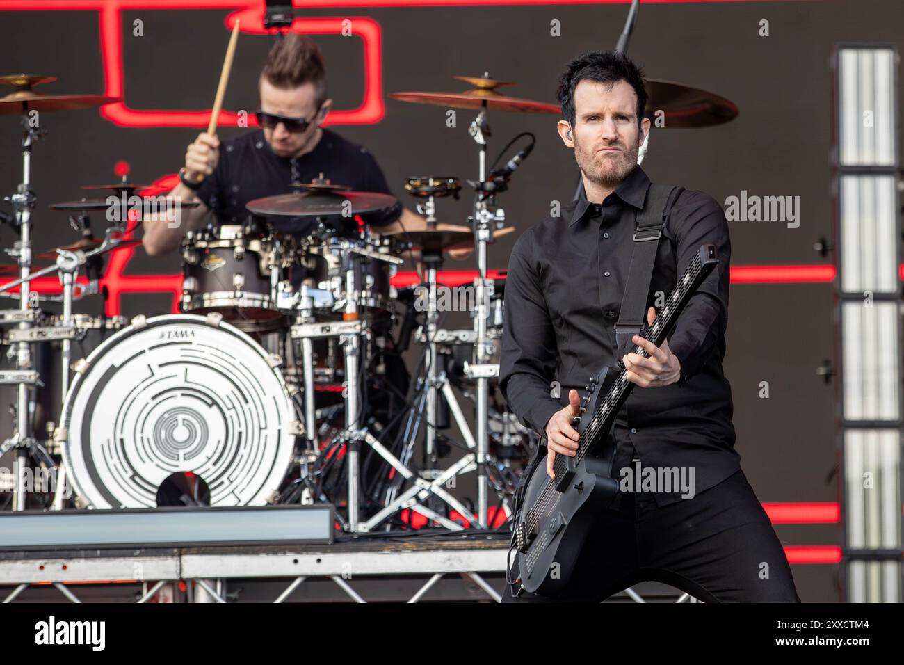 Main stage sawka and rob swire hi-res stock photography and images - Alamy