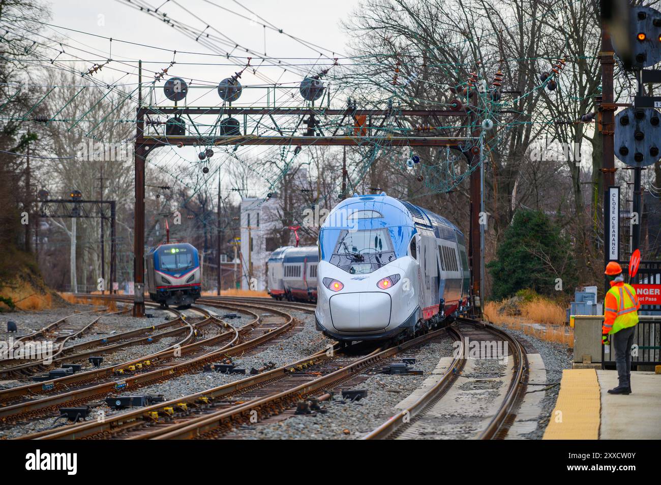 Acela train hi-res stock photography and images - Alamy