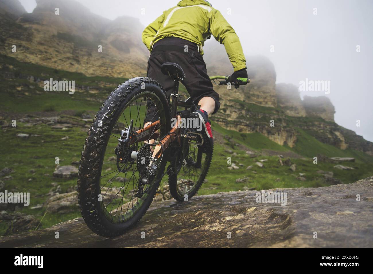 Back wheel image of bicycle hi-res stock photography and images - Alamy