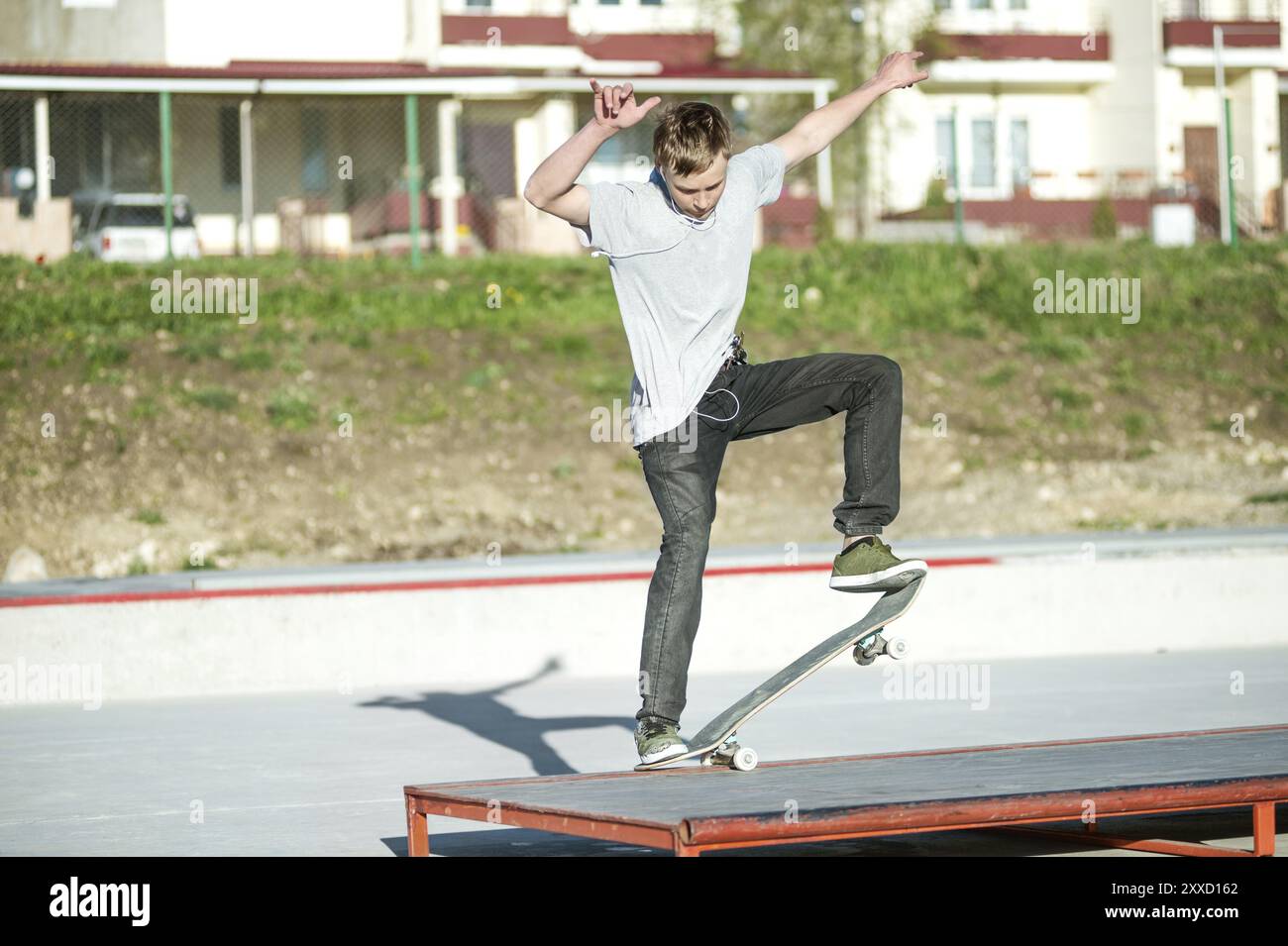 Building a skateboard ramp hi-res stock photography and images - Alamy