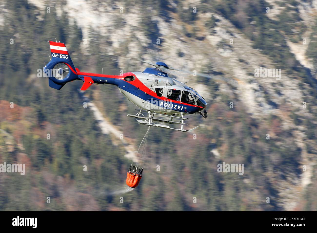 Helicopter aid hi-res stock photography and images - Alamy