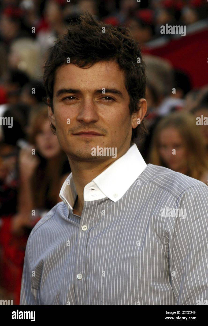 Orlando Bloom attends the World Premiere of Pirates of the Caribbean ...