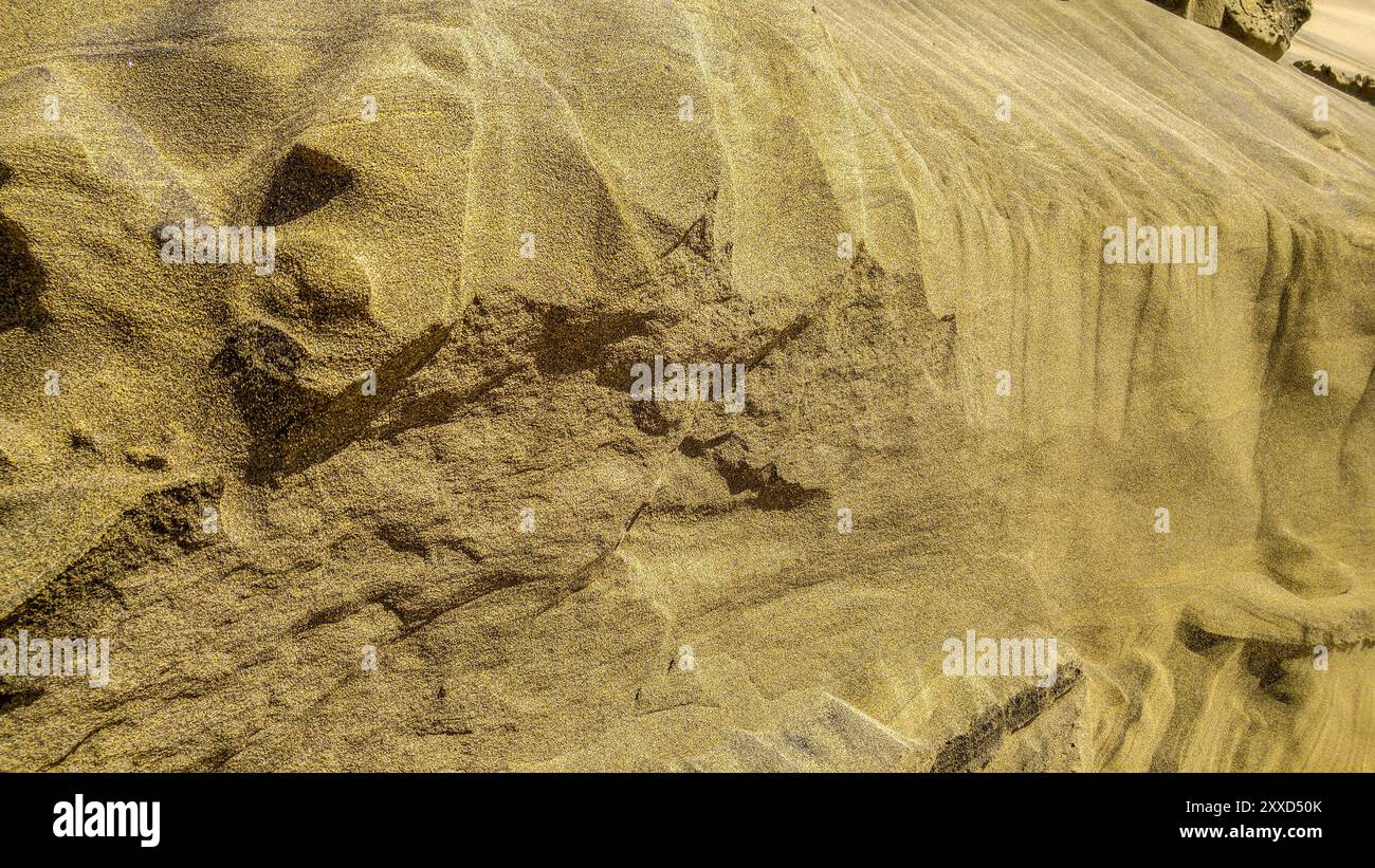 Wind erosion in the sand dunes Stock Photo - Alamy