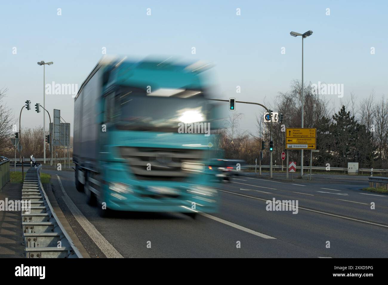 Long truck rides along road hi-res stock photography and images - Alamy