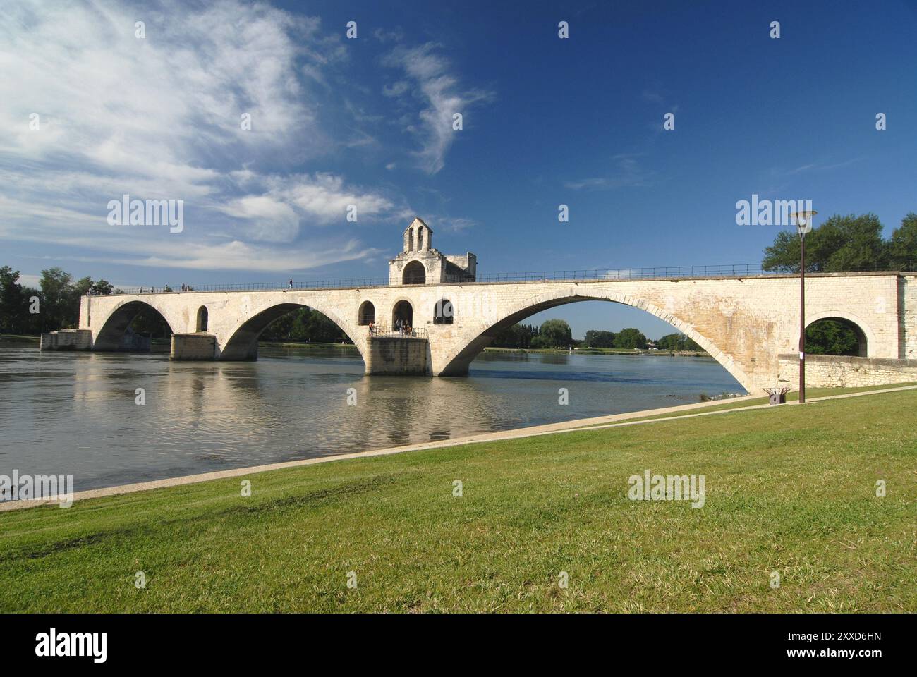Pont de Benezet with the Chapel of St. Benezet, St. Nicolas, the world ...