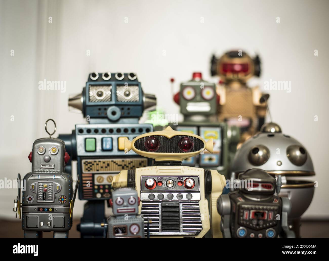 Group of robots hi-res stock photography and images - Alamy
