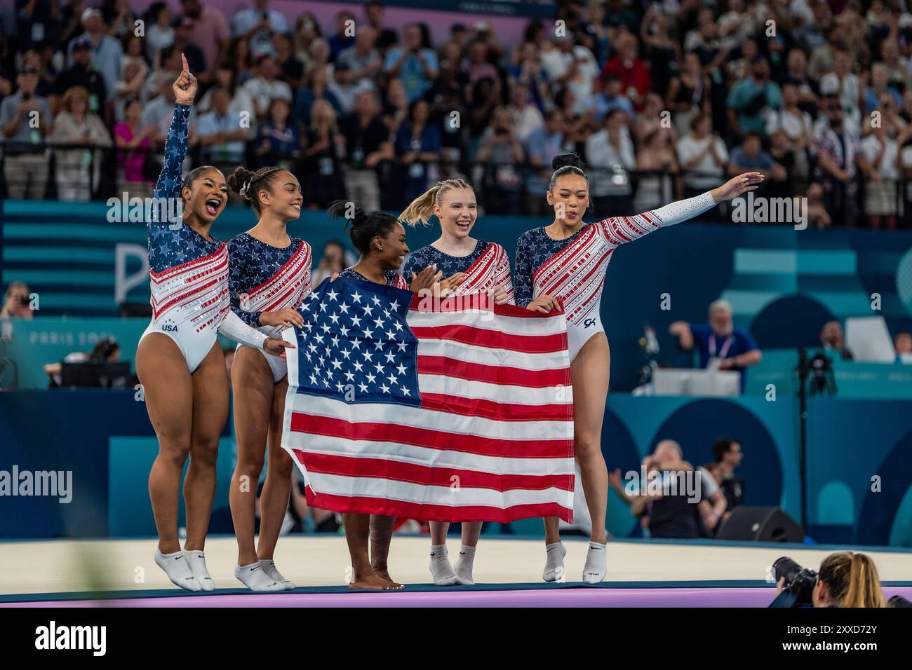 Gold Medal winning USA Women's Gymnatics Team All-around L-R Simone ...