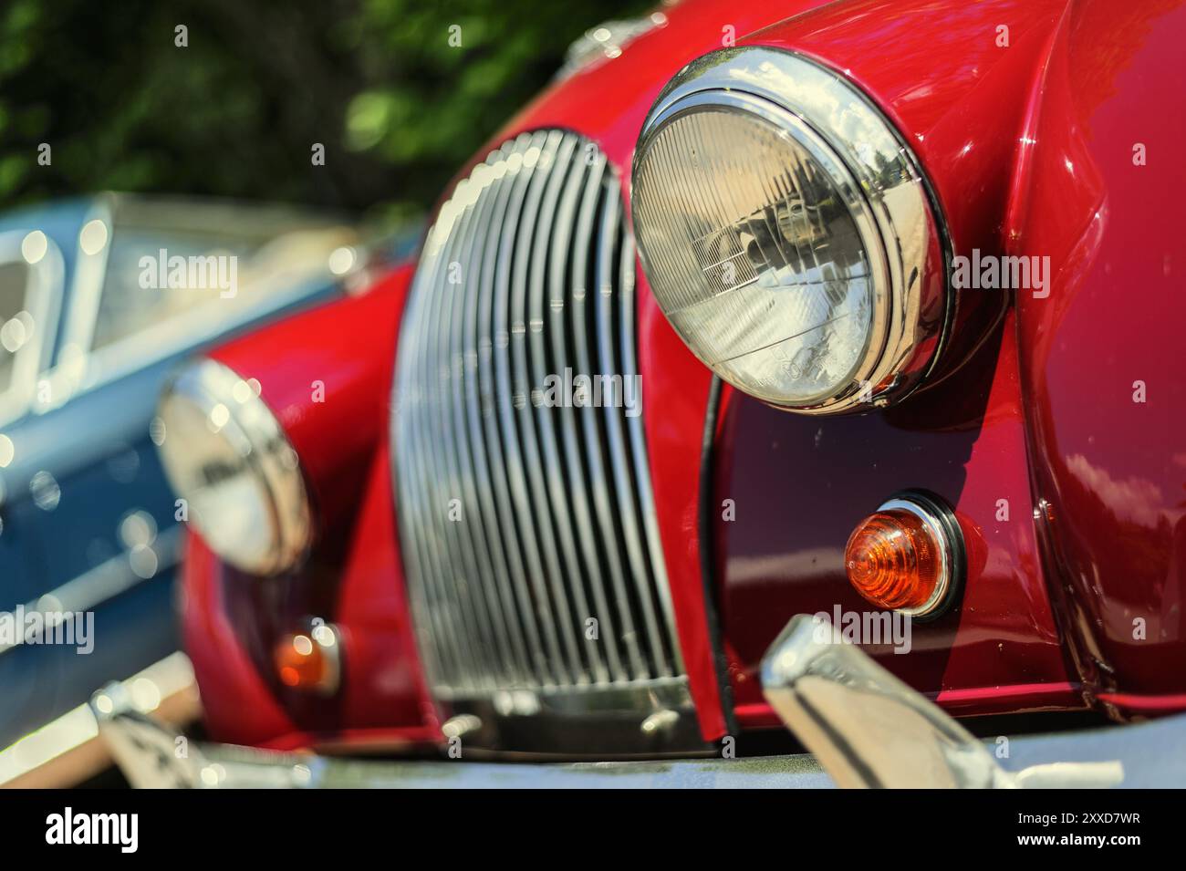 Front view of a red Morgan 4 Stock Photo - Alamy