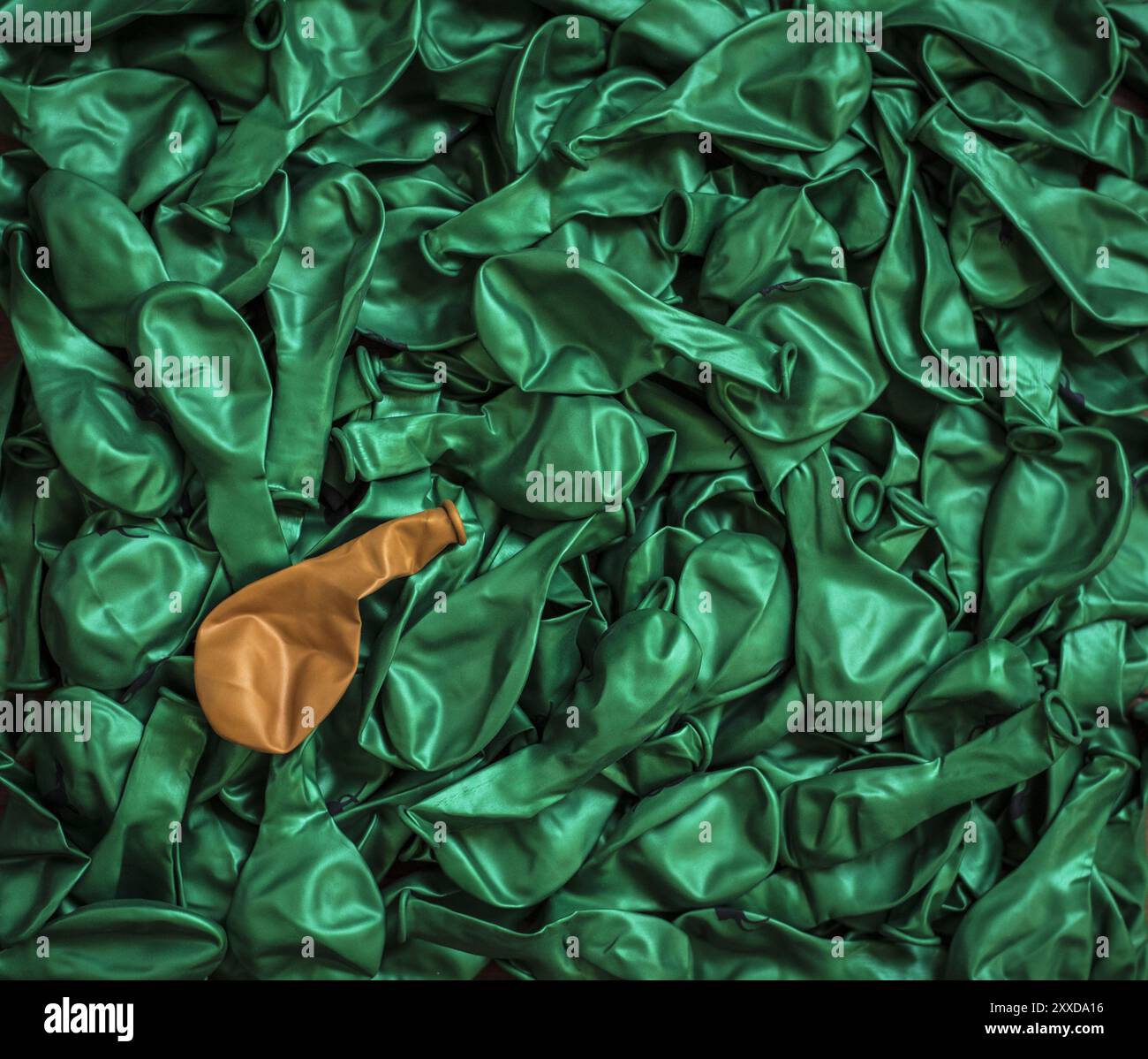 Decorative balloon hi-res stock photography and images - Alamy